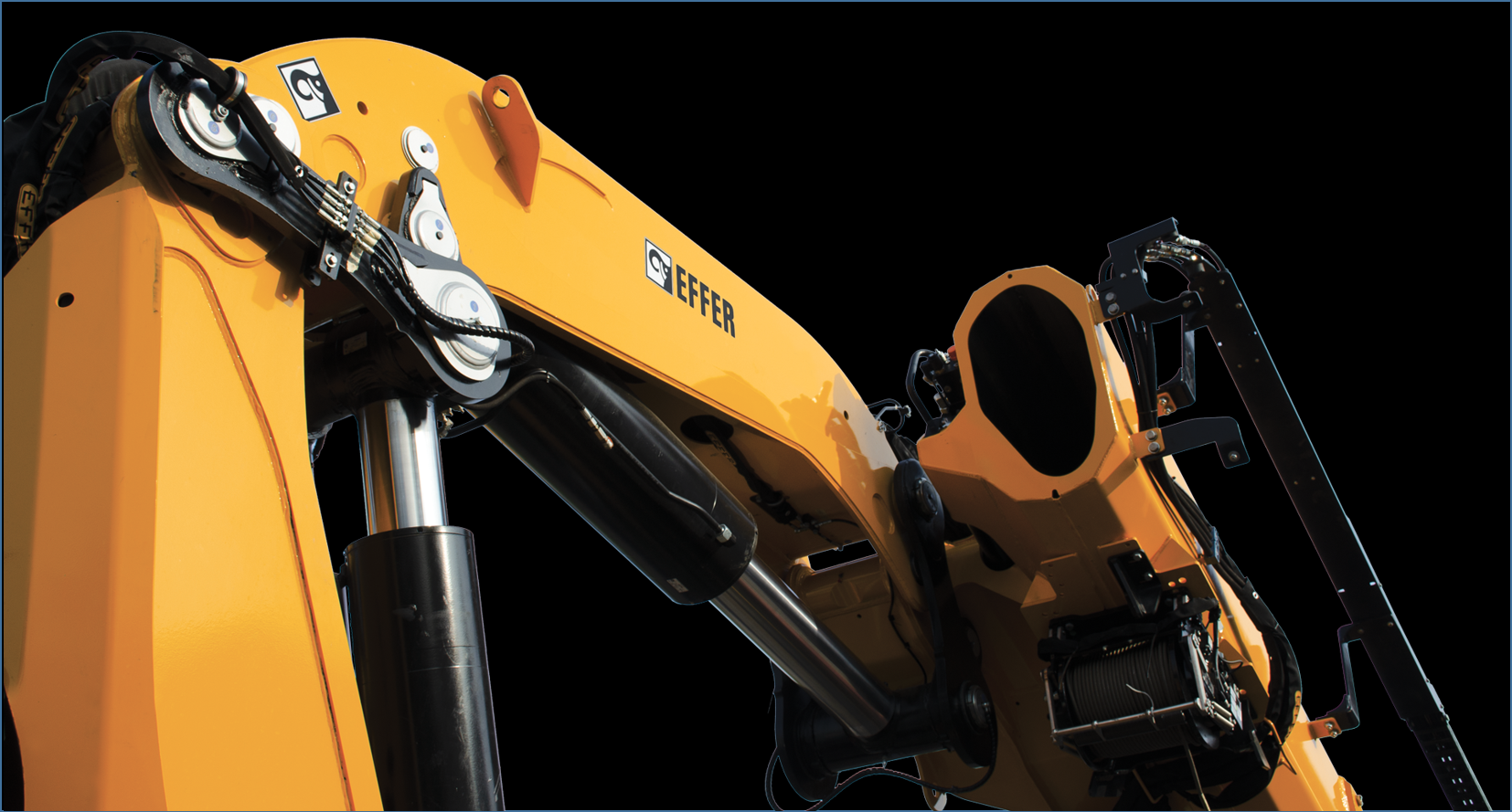 Powerful Efficiency: EFFER iQ.1000 HP Crane | Loader Cranes with ...