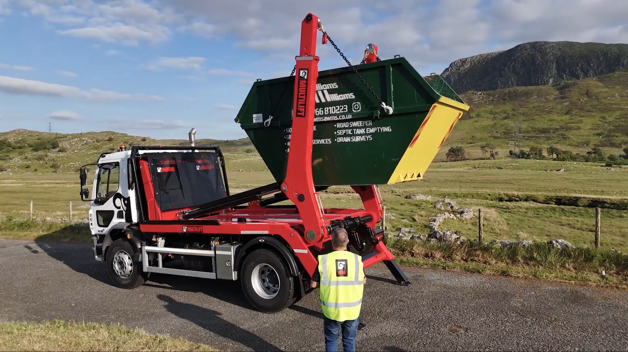 Skip lorry delivers quicker routes article | Hooklifts/Skiploaders | Hiab