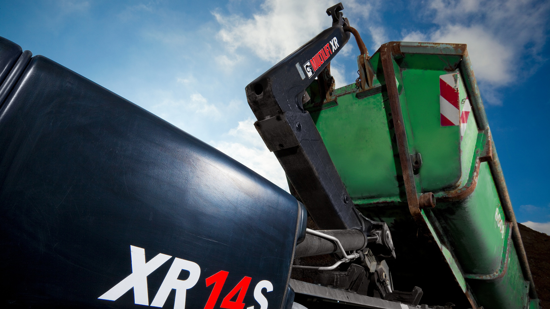 MULTILIFT Hooklift Features - Boost Your Performance | Hooklifts and ...