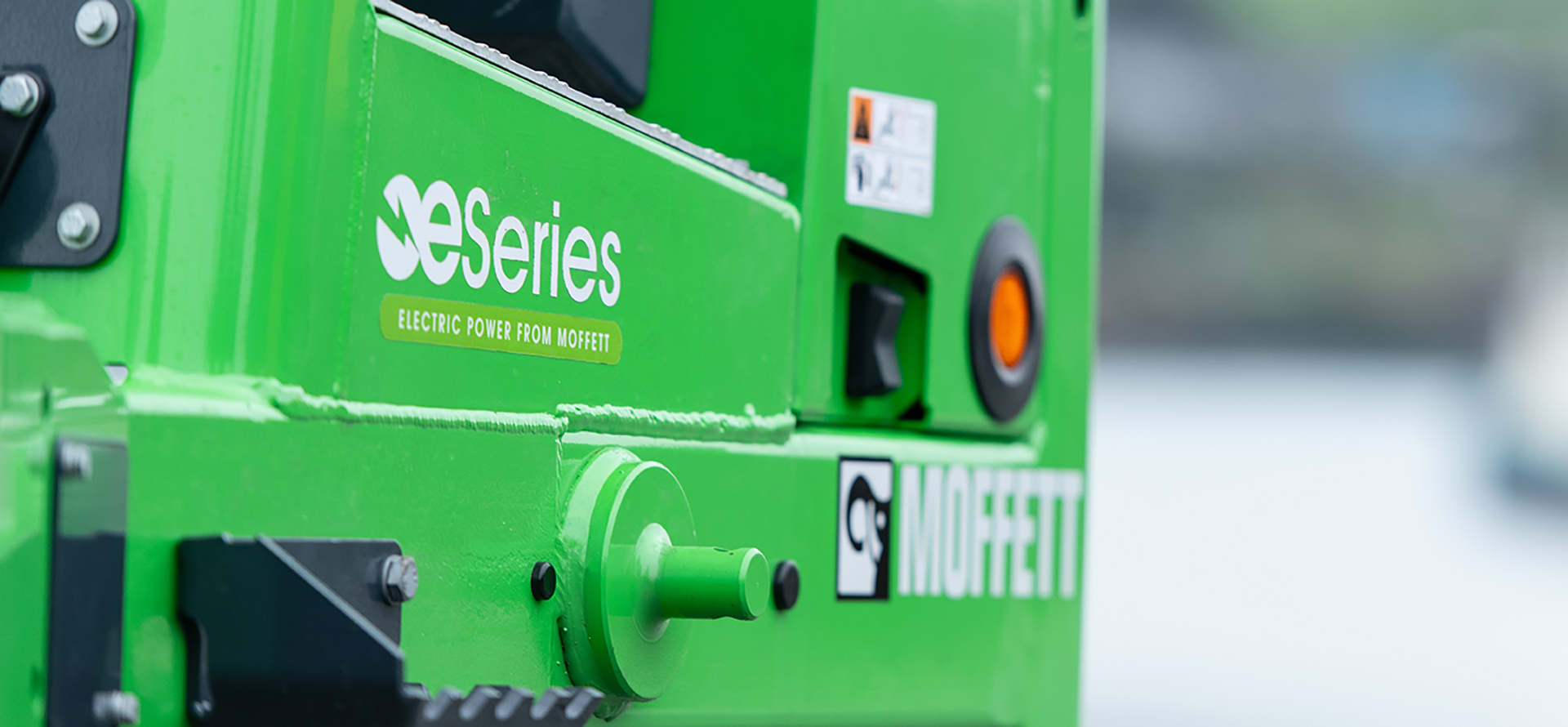 Electric Forklift Trucks – Our Versatile MOFFETT | HIAB US | Truck ...