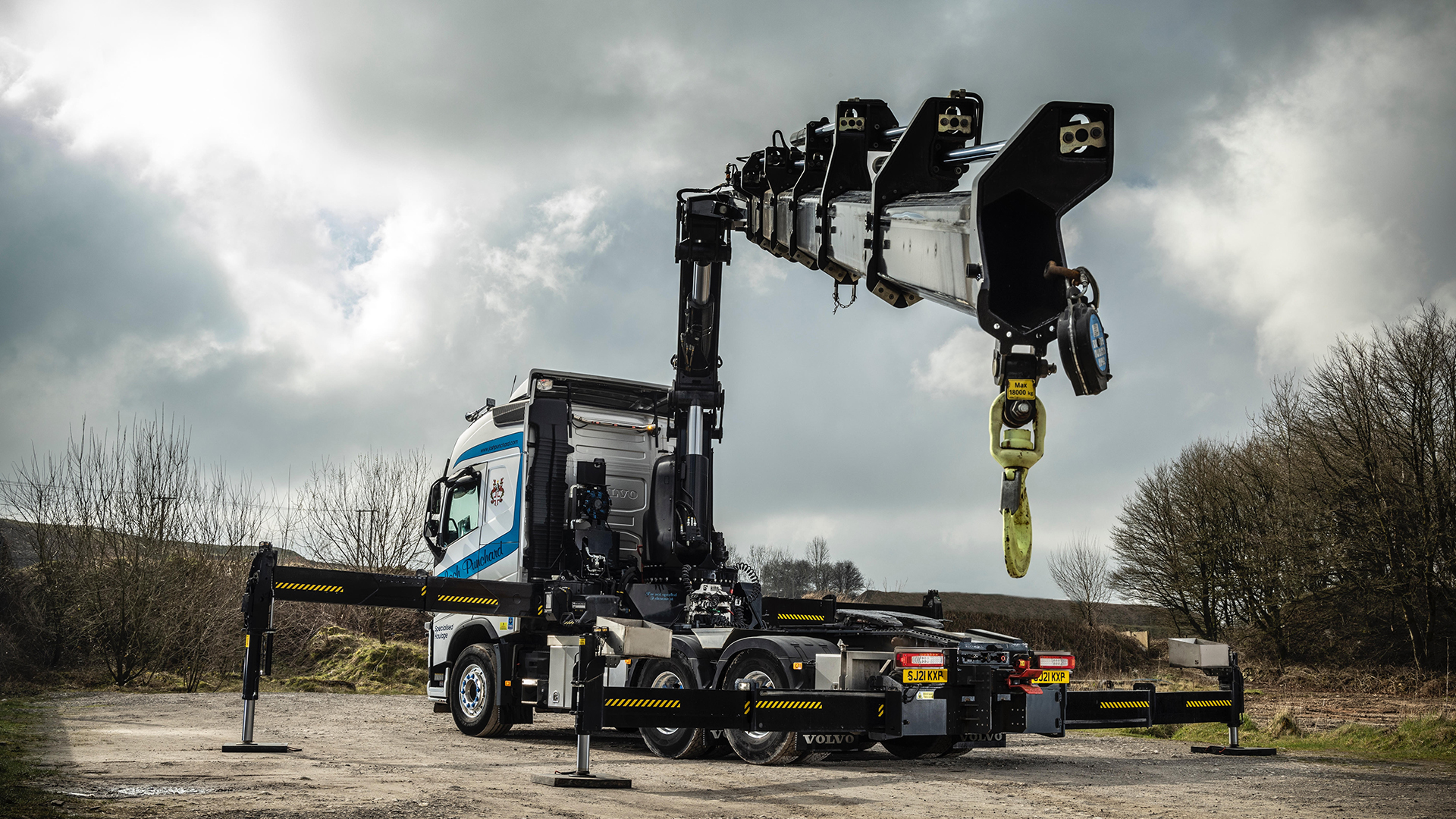 MV Commercial Celebrates 50th Volvo FH with Hiab 858 Crane | Discover ...