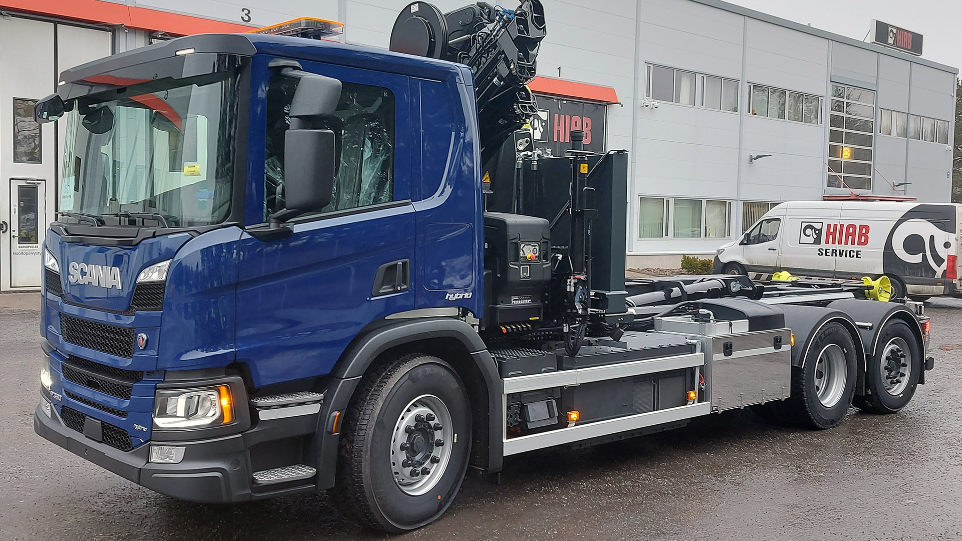Hiab Finland deliver loader crane and hooklift installed on electric ...