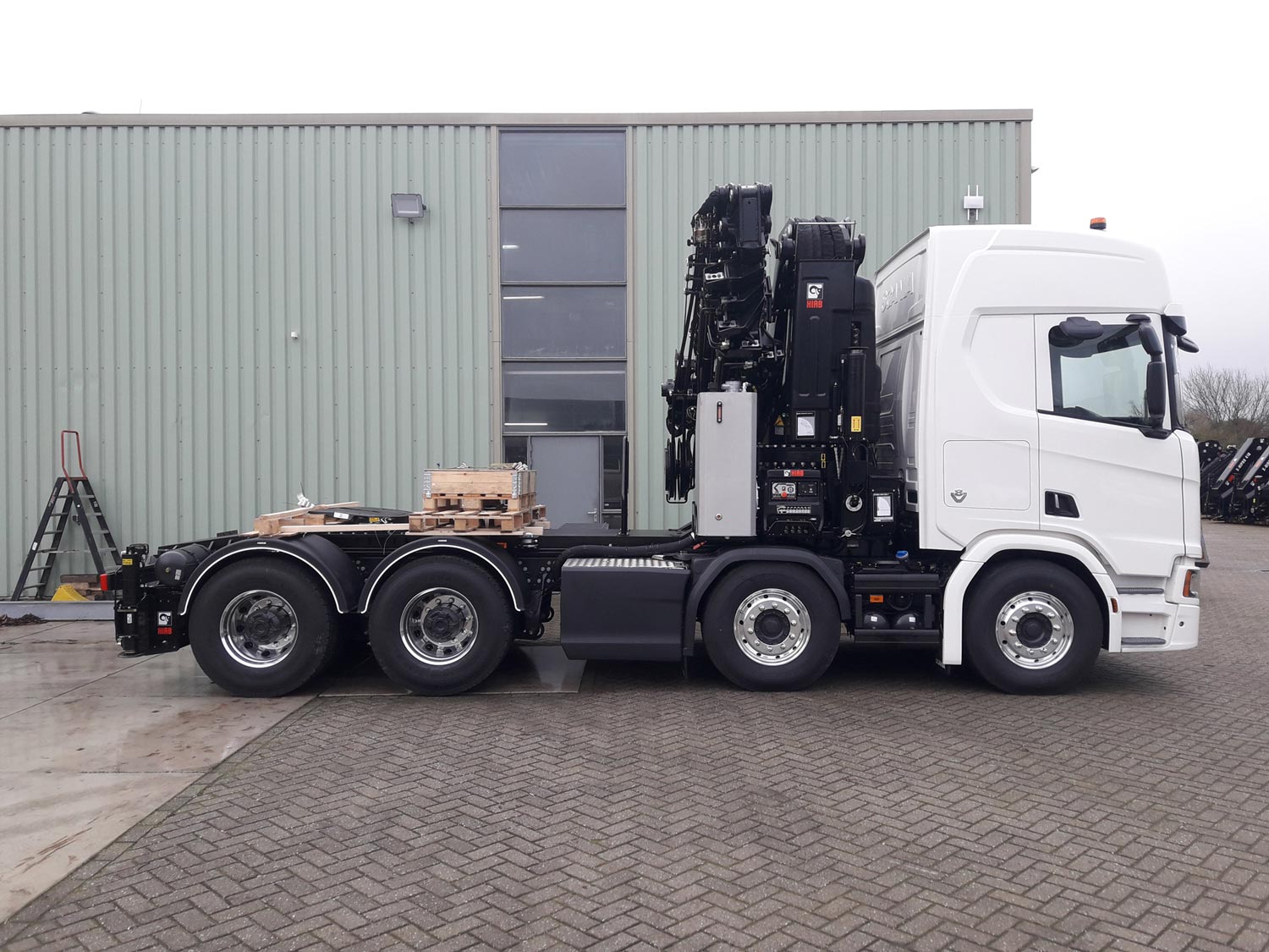 HIAB X-HiPro 1058 E-7 with the full Works | Discover Inspiring Hiab ...