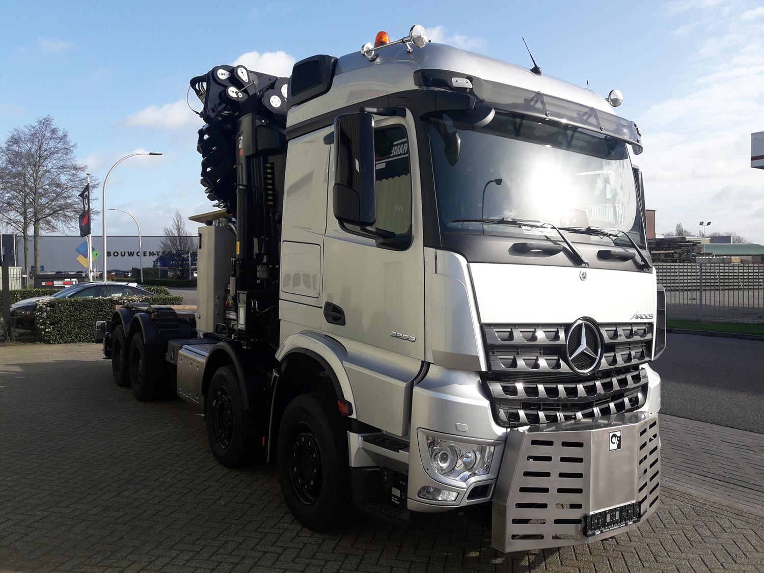 HIAB X-HiPro 1058 E-8 for German customer | Hiab Stories | Hiab