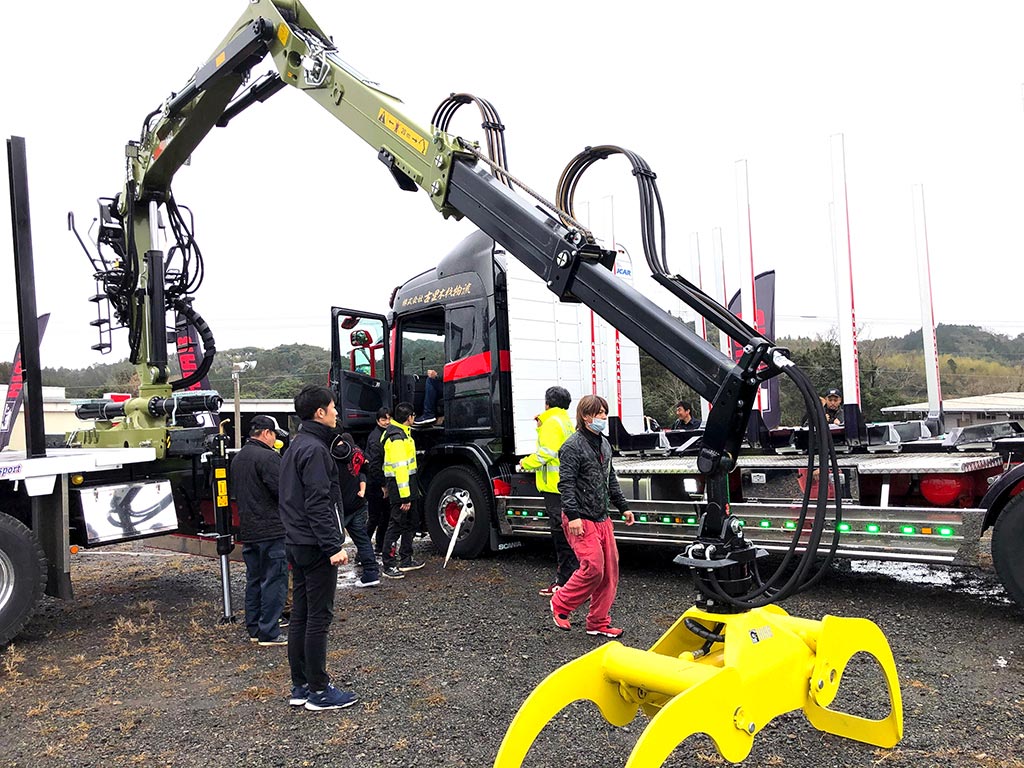 Hivision tickles the public's imagination in Japan forestry | Discover ...