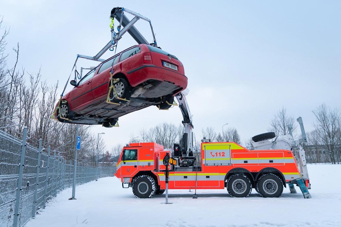 Rescue vehicle fitted with HIAB X-HiPro 418 EP-5 | Hiab Stories | Hiab