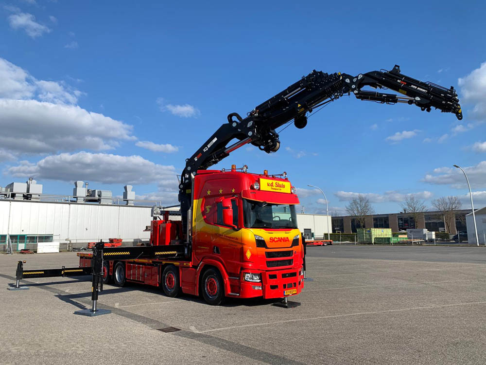 First Hiab iQ.1188 HiPro Delivered to Van Der Sluis | Discover ...