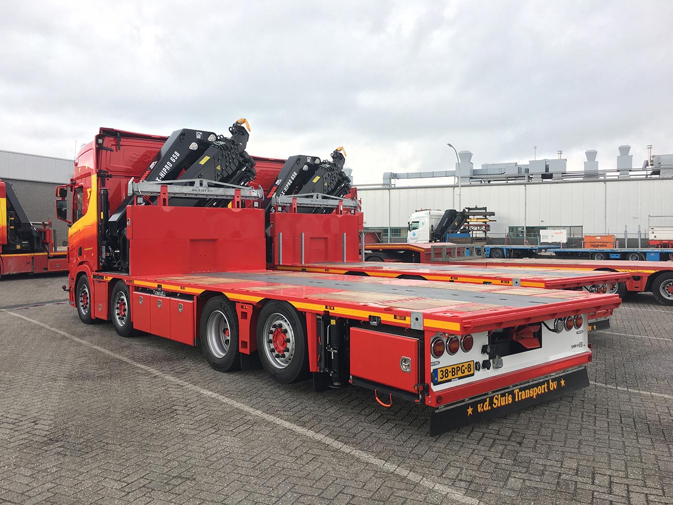 Two HIAB X-HiPro 658 EP cranes out on the road | Discover Inspiring ...
