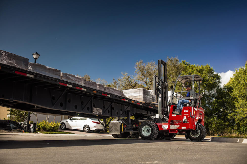 Brick and Block Construction - Cranes & Truck Mounted Forklifts ...