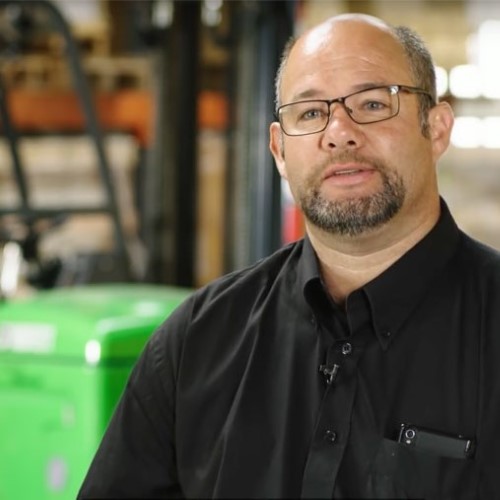 MOFFETT AT WORK WITH CARGOMATIC | Truck mounted forklifts | Hiab