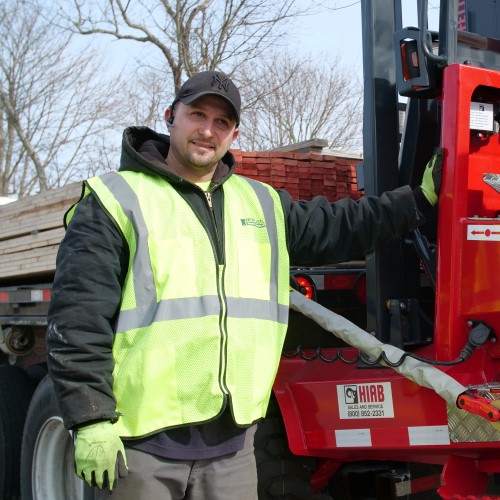 MOFFETT AT WORK IN BUILDING SUPPLIES | Truck mounted forklifts | Hiab MOFFETT AT WORK IN BUILDING SUPPLIES | Truck mounted forklifts | Hiab