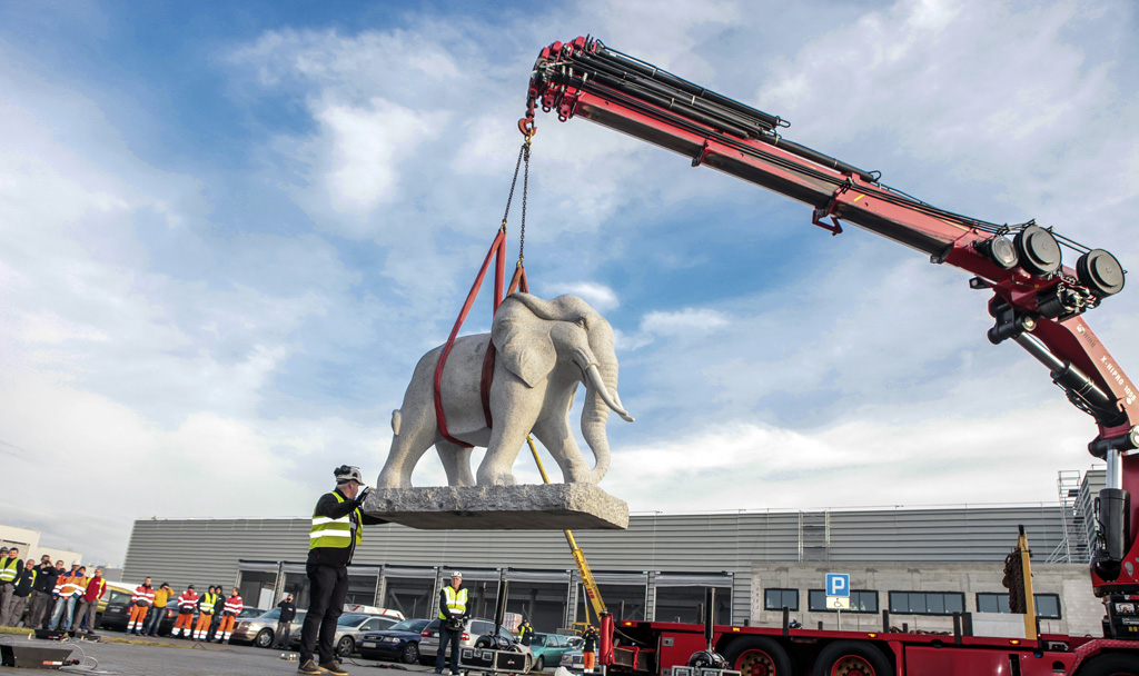 As strong as an elephant | Discover Inspiring Hiab Stories | Hiab
