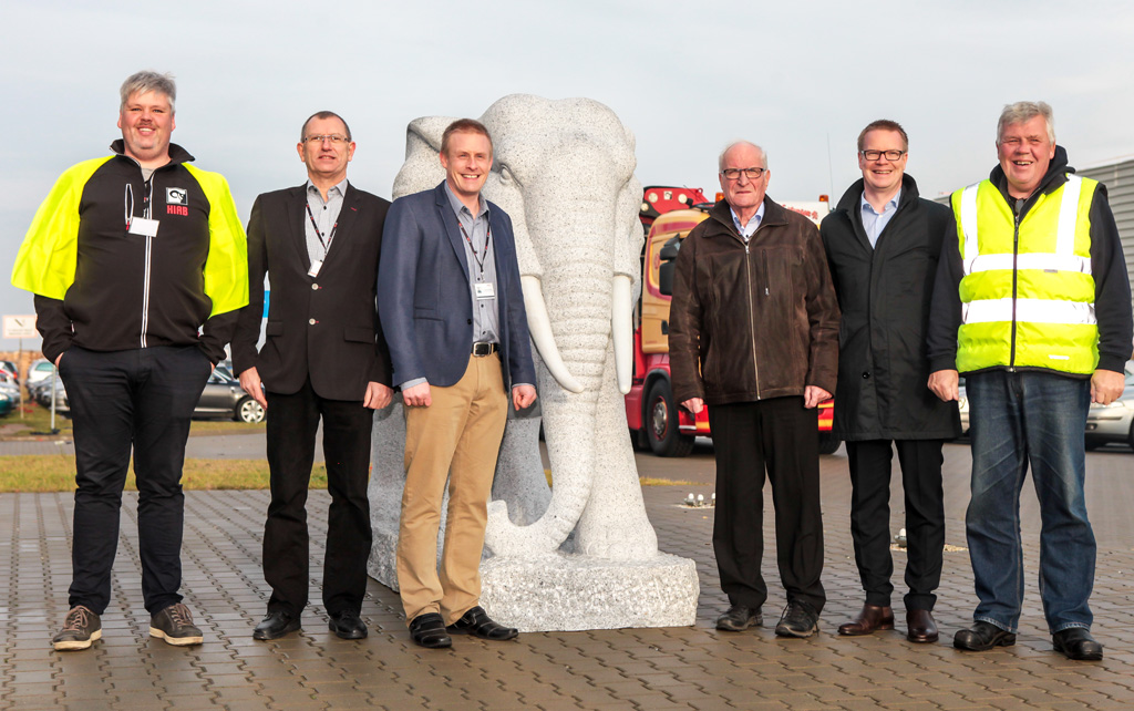 Relationship as strong as an elephant | Corporate | Hiab