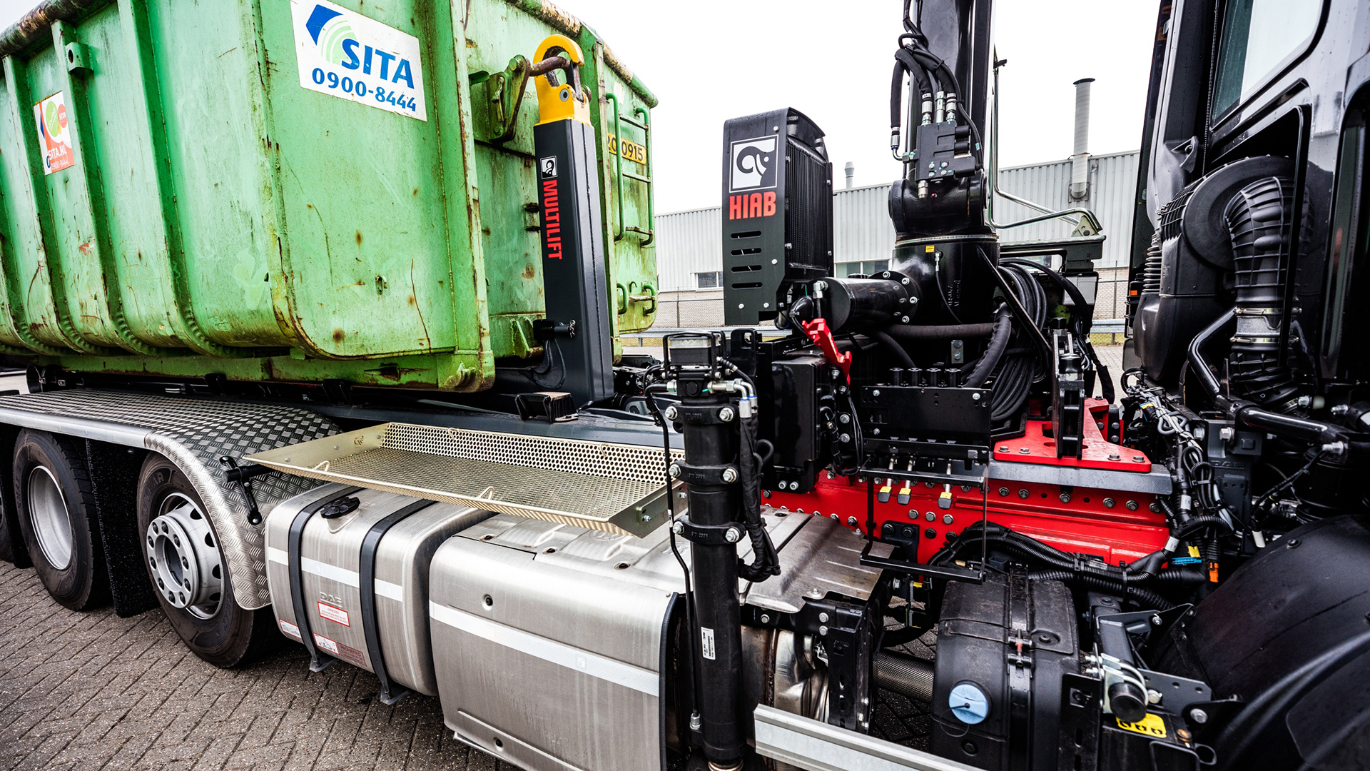 MULTILIFT: ULTIMA | Hooklifts & Skiploaders | Hiab