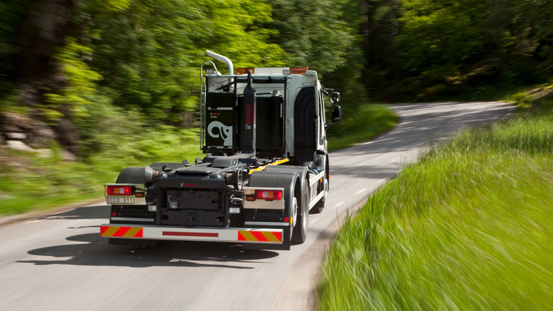 MULTILIFT ULTIMA: Advanced Lifting Solutions | Hooklifts and Roll-Off ...