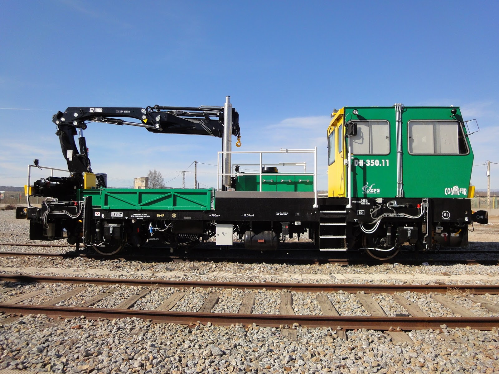 HIAB iX.RAIL Range of Loader Cranes for Railway Solutions | Loader ...