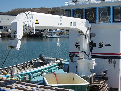 Versatile Hiab Marine Cranes for All Sea Applications | Loader Cranes ...