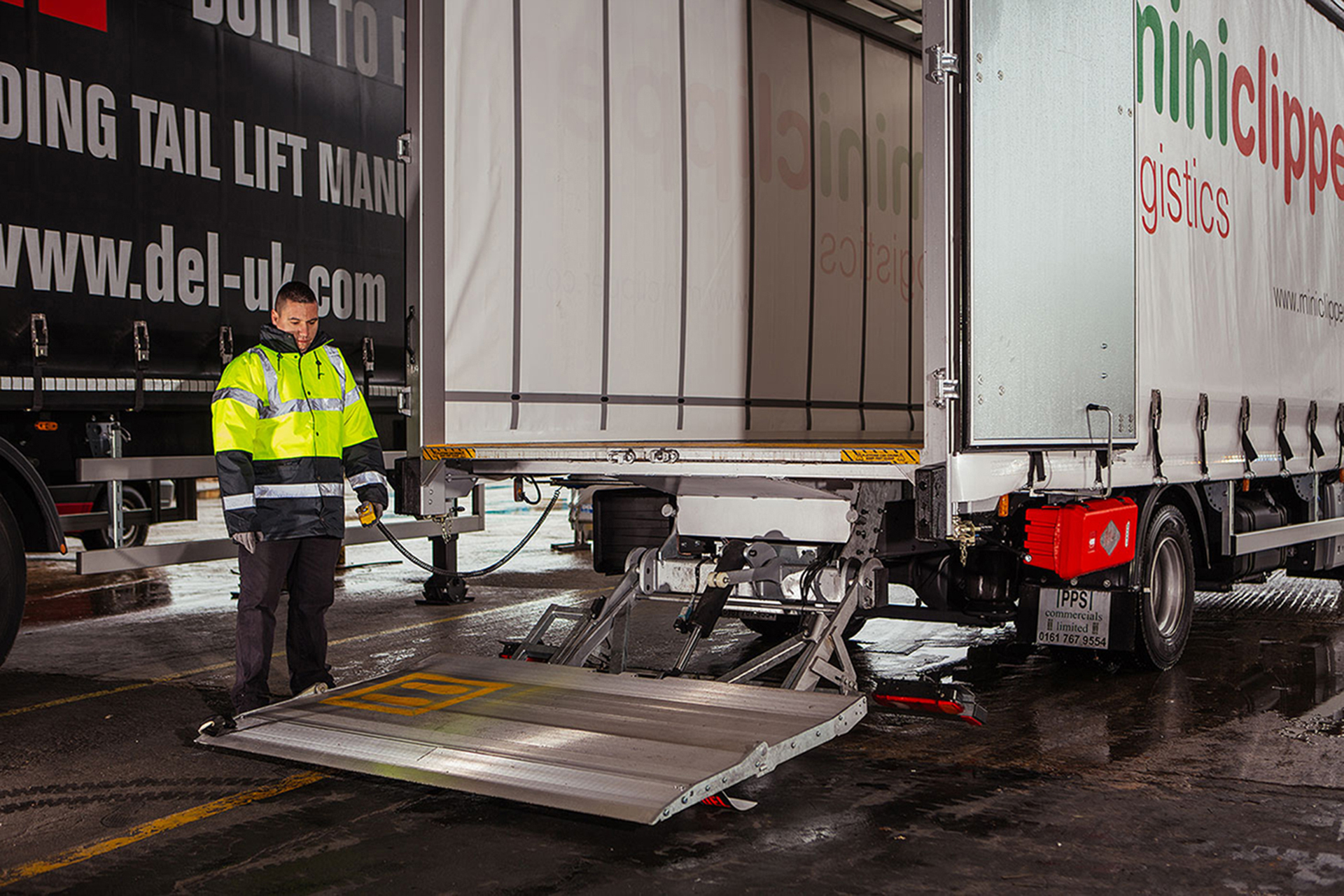 Tail lift accessories | Hiab accessories for every job | Hiab