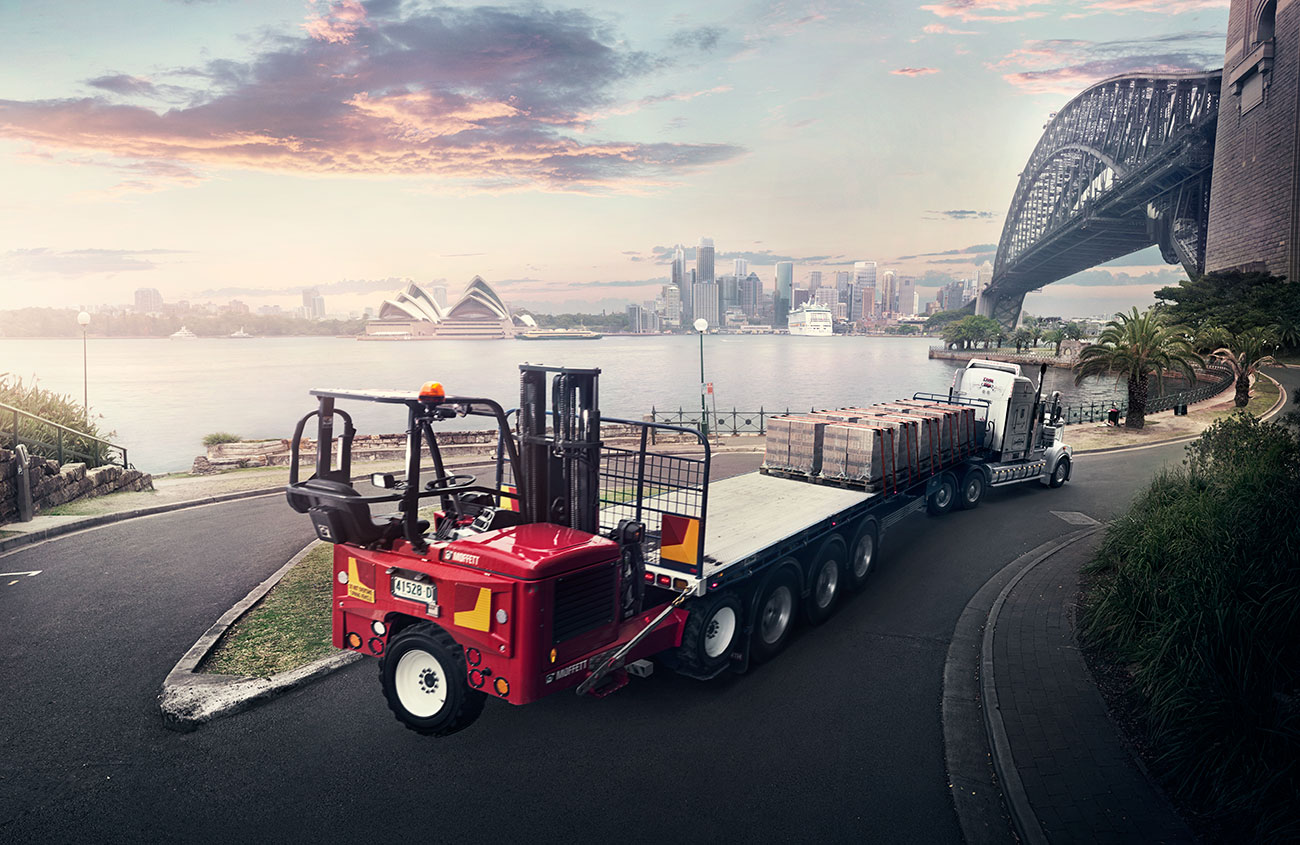 Distribute Materials With a Truck Mounted Forklift | Truck Mounted ...