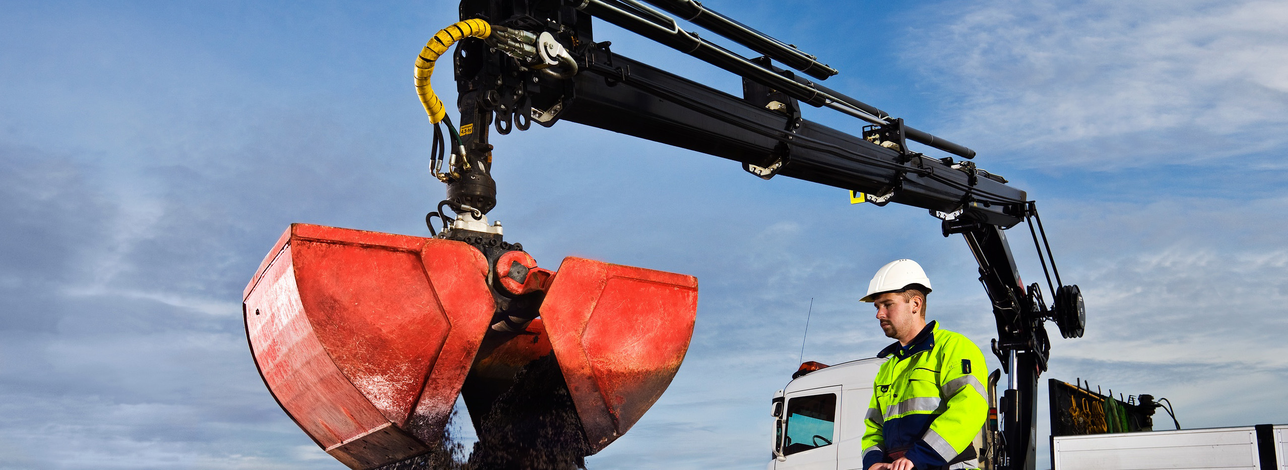 Spare parts and accessories for your machines | Lifecycle services | Hiab