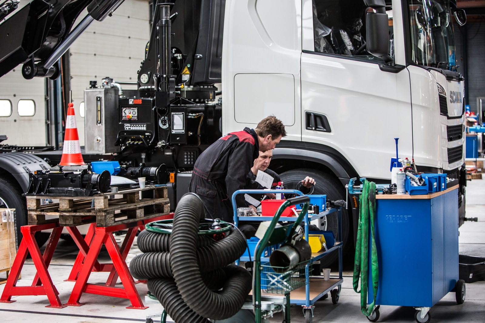 Hiab Installations | Lifecycle services | Hiab