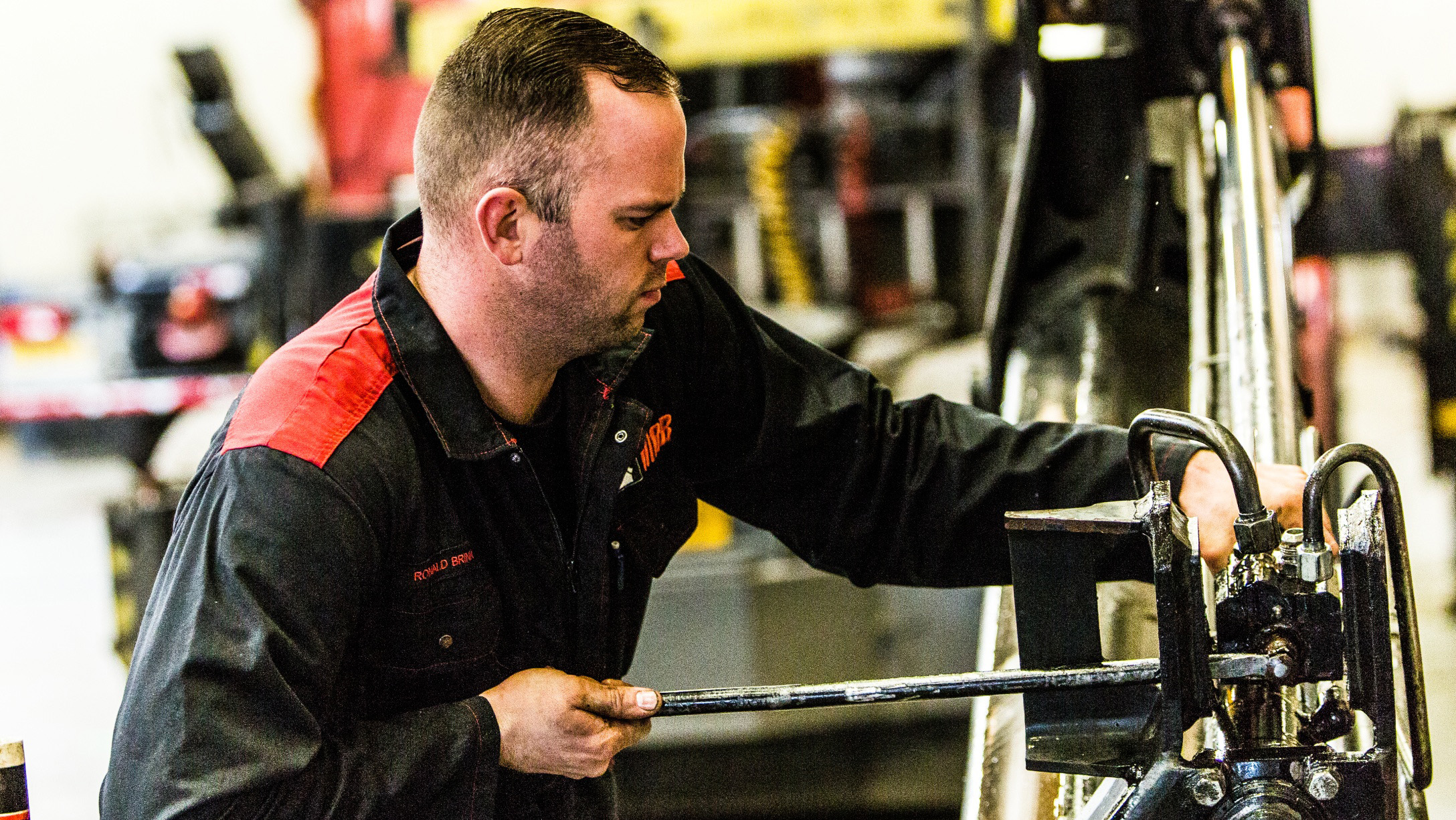 ProCare service contract for HIAB & EFFER knuckle boom cranes | Heavy ...